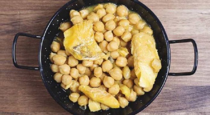 Come cucinare i ceci secchi: dall'ammollo alla cottura