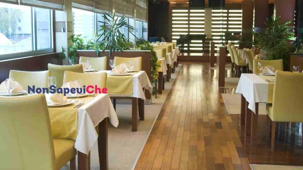 Il coperto al ristorante non lo vuole pagare nessuno, ecco perché si ...